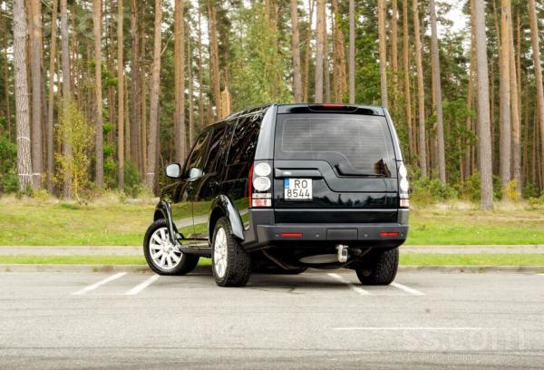Green Land Rover Discovery 2014 in Riga, with an engine capacity of 3.00 L and mileage of 175 thousand km for 13990 €, photo 9 on AUTOMOTO.COM.LV