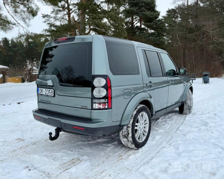 Green Land Rover Discovery 2015 in Jurmala, with an engine capacity of 3.00 L and mileage of 0 thousand km for 13990 €, photo 4 on AUTOMOTO.COM.LV