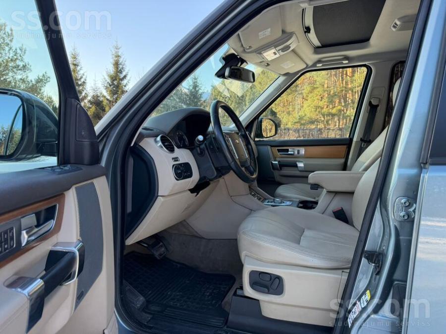 Green Land Rover Discovery 2015 in Jurmala, with an engine capacity of 3.00 L and mileage of 0 thousand km for 13990 €, photo 10 on AUTOMOTO.COM.LV