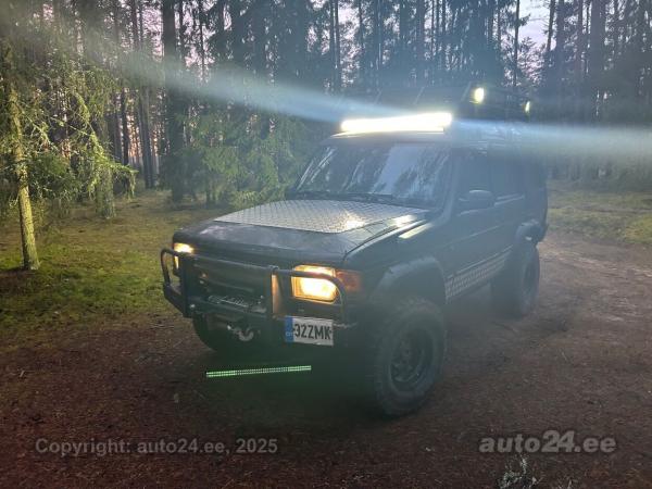Pelēks Land Rover Discovery 1997 Tallina, ar dzinēja tilpumu 2.50 L un nobraukumu 277 tūkst. km par 7900 €, foto 11 vietnē AUTOMOTO.COM.LV