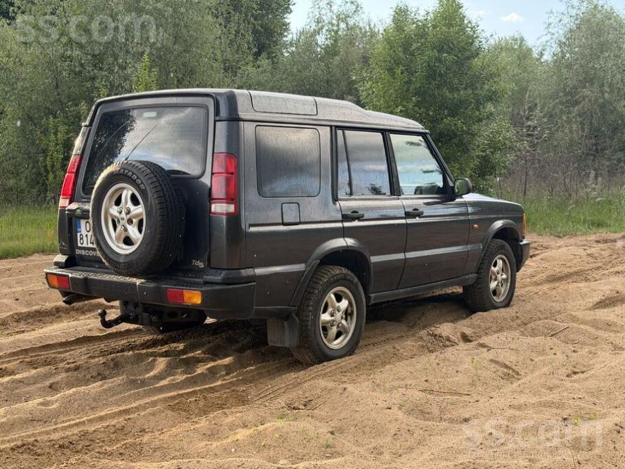 Pelēks Land Rover Discovery 2000 Rīga, ar dzinēja tilpumu 2.50 L un nobraukumu 335 tūkst. km par 2300 €, foto 4 vietnē AUTOMOTO.COM.LV