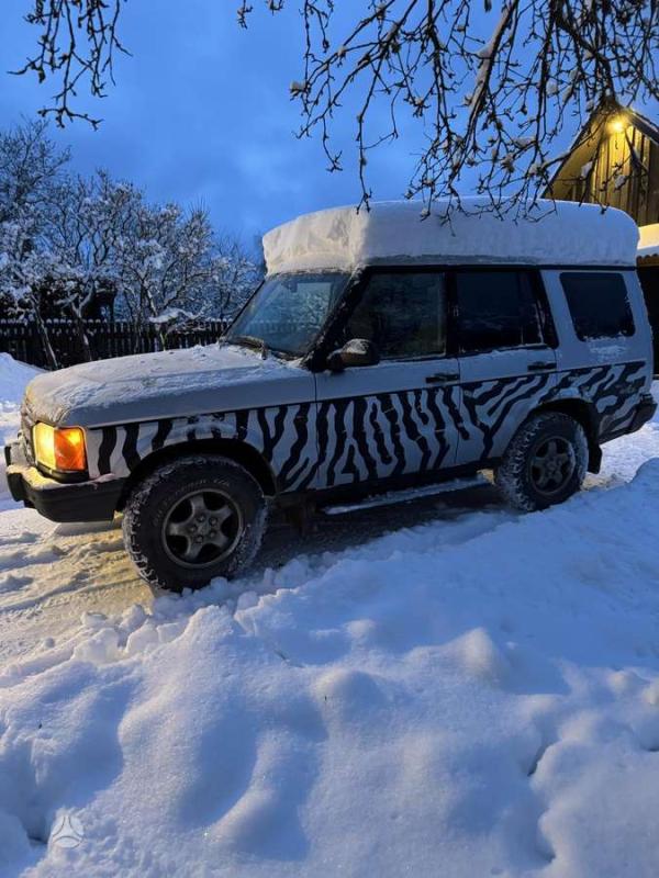 Grey Land Rover Discovery 2002 in Svencionys, with an engine capacity of 2.50 L and mileage of 260 thousand km for 3400 €, photo 2 on AUTOMOTO.COM.LV