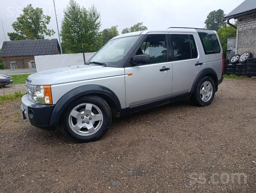 Grey Land Rover Discovery 2005 in Rezekne, with an engine capacity of 2.70 L and mileage of 343 thousand km for 3850 €, photo 9 on AUTOMOTO.COM.LV
