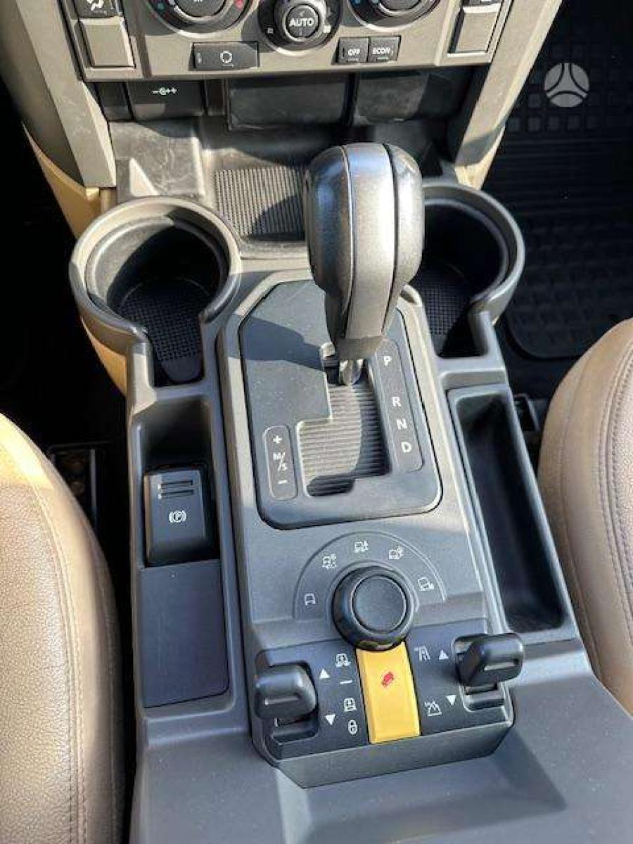 Grey Land Rover Discovery 2005 in Kaunas, with an engine capacity of 2.72 L and mileage of 399 thousand km for 3990 €, photo 10 on AUTOMOTO.COM.LV