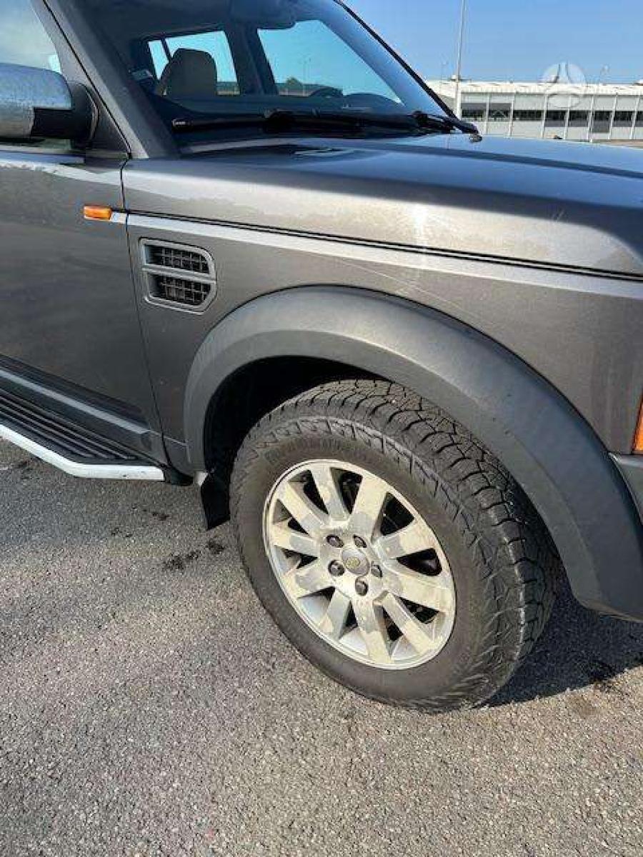 Grey Land Rover Discovery 2005 in Kaunas, with an engine capacity of 2.72 L and mileage of 399 thousand km for 3990 €, photo 13 on AUTOMOTO.COM.LV