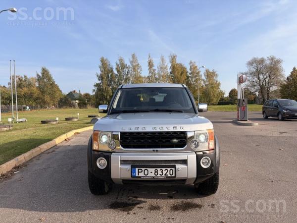 Grey Land Rover Discovery 2005 in Cesis, with an engine capacity of 2.70 L and mileage of 349 thousand km for 4100 €, photo 1 on AUTOMOTO.COM.LV