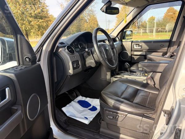 Grey Land Rover Discovery 2005 in Cesis, with an engine capacity of 2.70 L and mileage of 349 thousand km for 4100 €, photo 6 on AUTOMOTO.COM.LV