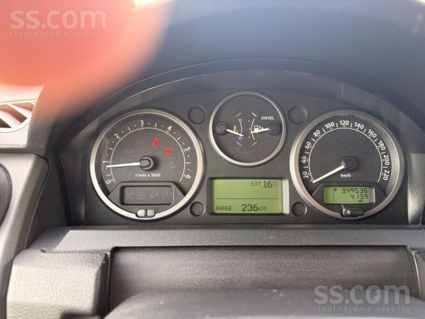 Grey Land Rover Discovery 2005 in Cesis, with an engine capacity of 2.70 L and mileage of 349 thousand km for 4100 €, photo 11 on AUTOMOTO.COM.LV
