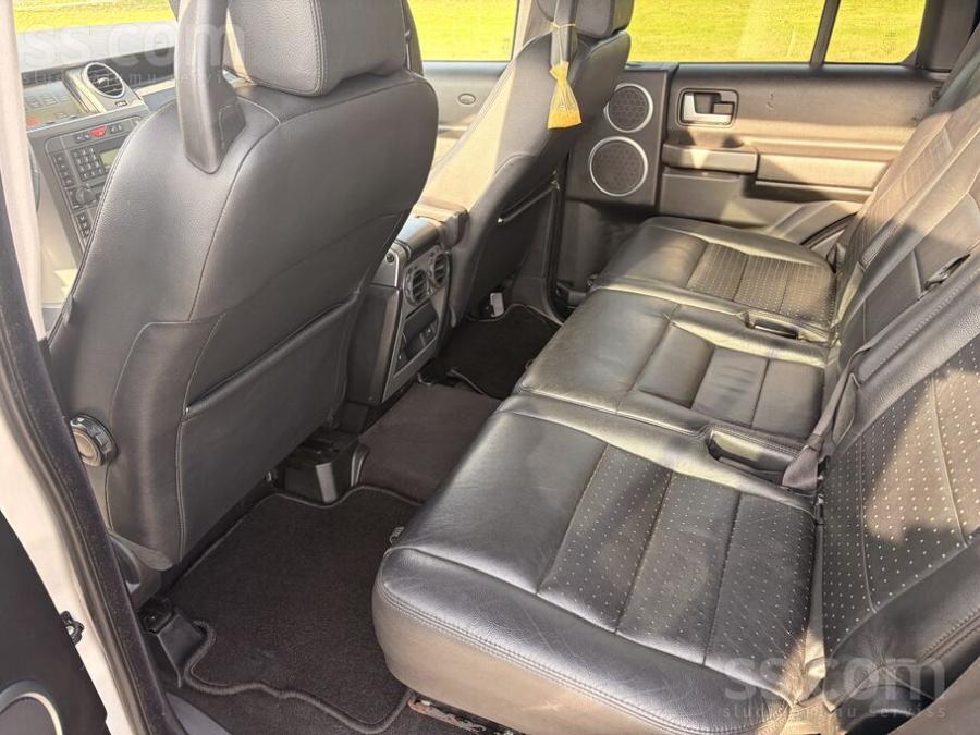 Pelēks Land Rover Discovery 2005 Cēsis, ar dzinēja tilpumu 2.70 L un nobraukumu 349 tūkst. km par 4100 €, foto 12 vietnē AUTOMOTO.COM.LV