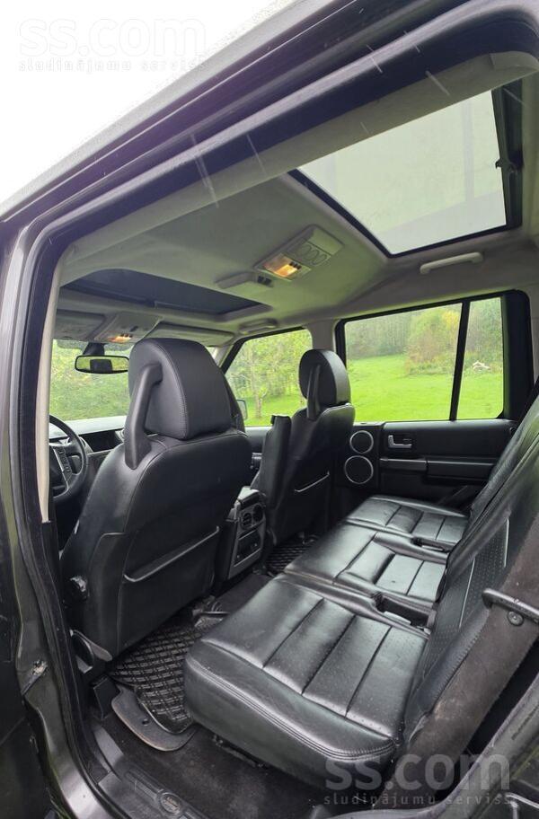 Grey Land Rover Discovery 2005 in Talsi, with an engine capacity of 2.70 L and mileage of 259 thousand km for 4100 €, photo 10 on AUTOMOTO.COM.LV