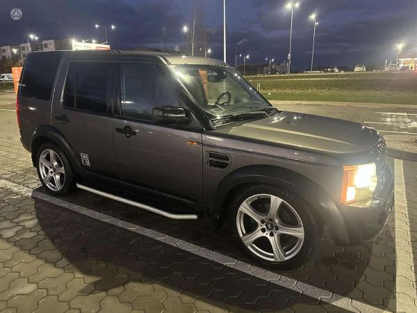 Grey Land Rover Discovery 2006 in Telschi, with an engine capacity of 2.70 L and mileage of 400 thousand km for 3000 €, photo 1 on AUTOMOTO.COM.LV