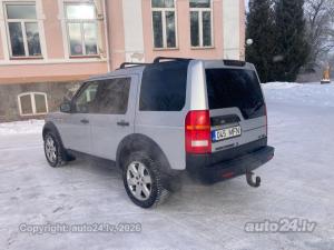 Pelēks Land Rover Discovery 2006 Tallina, ar dzinēja tilpumu 4.40 L un nobraukumu 337 tūkst. km par 6700 €, foto  vietnē AUTOMOTO.COM.LV