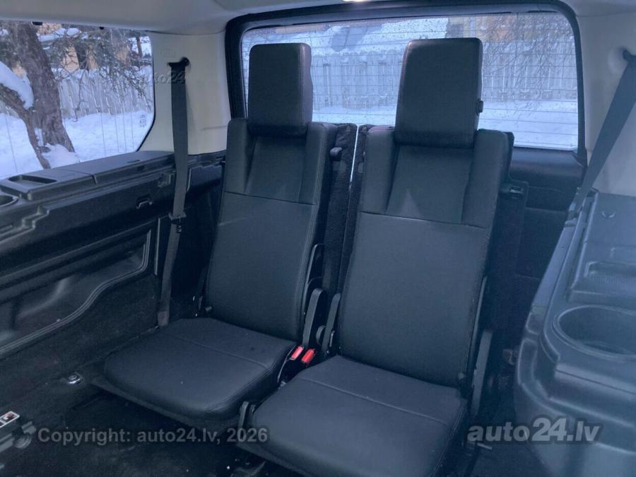 Pelēks Land Rover Discovery 2006 Tallina, ar dzinēja tilpumu 4.40 L un nobraukumu 337 tūkst. km par 6700 €, foto 17 vietnē AUTOMOTO.COM.LV