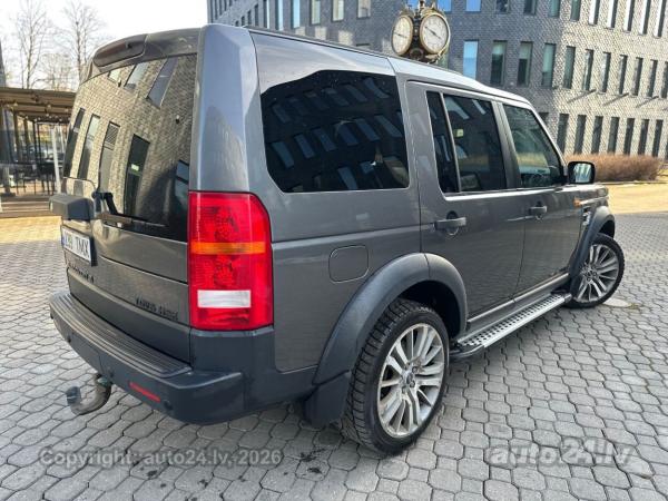 Pelēks Land Rover Discovery 2006 Tallina, ar dzinēja tilpumu 2.70 L un nobraukumu 0 tūkst. km par 4899 €, foto 3 vietnē AUTOMOTO.COM.LV