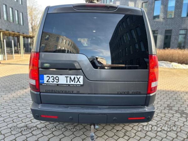 Pelēks Land Rover Discovery 2006 Tallina, ar dzinēja tilpumu 2.70 L un nobraukumu 0 tūkst. km par 4899 €, foto 6 vietnē AUTOMOTO.COM.LV