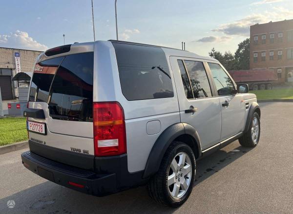Pelēks Land Rover Discovery 2006 Pasvalys, ar dzinēja tilpumu 2.72 L un nobraukumu 336 tūkst. km par 3500 €, foto 4 vietnē AUTOMOTO.COM.LV