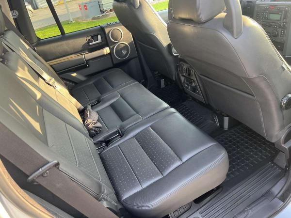 Pelēks Land Rover Discovery 2006 Pasvalys, ar dzinēja tilpumu 2.72 L un nobraukumu 336 tūkst. km par 3500 €, foto 8 vietnē AUTOMOTO.COM.LV