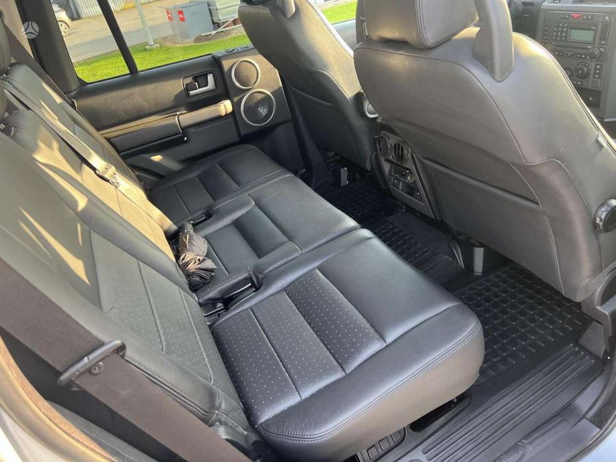 Pelēks Land Rover Discovery 2006 Pasvalys, ar dzinēja tilpumu 2.72 L un nobraukumu 336 tūkst. km par 3500 €, foto 9 vietnē AUTOMOTO.COM.LV
