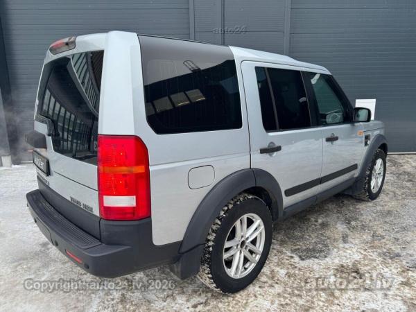 Pelēks Land Rover Discovery 2007 Tallina, ar dzinēja tilpumu 2.70 L un nobraukumu 363 tūkst. km par 3995 €, foto 5 vietnē AUTOMOTO.COM.LV