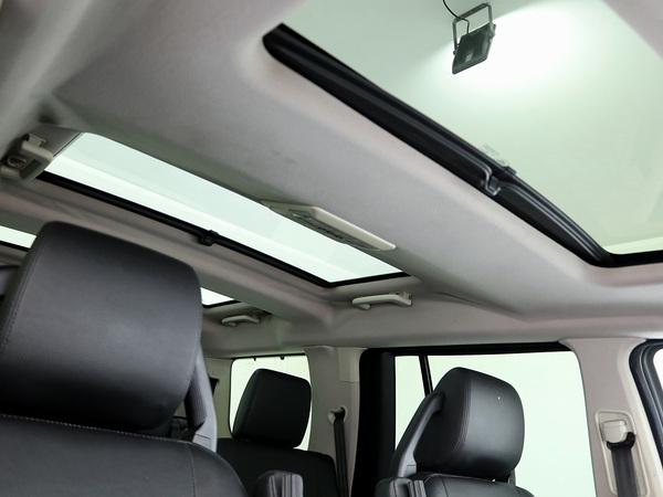 Pelēks Land Rover Discovery 2007 Tallina, ar dzinēja tilpumu 2.70 L un nobraukumu 243 tūkst. km par 1399 €, foto 9 vietnē AUTOMOTO.COM.LV