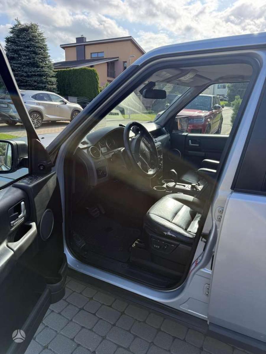 Grey Land Rover Discovery 2007 in Vilnius, with an engine capacity of 2.72 L and mileage of 369 thousand km for 3700 €, photo 12 on AUTOMOTO.COM.LV