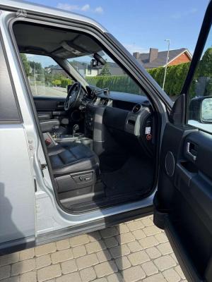 Grey Land Rover Discovery 2007 in Vilnius, with an engine capacity of 2.72 L and mileage of 369 thousand km for 3700 €, photo 14 on AUTOMOTO.COM.LV