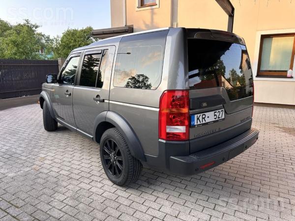 Grey Land Rover Discovery 2008 in Jurmala, with an engine capacity of 2.70 L and mileage of 258 thousand km for 3850 €, photo 4 on AUTOMOTO.COM.LV