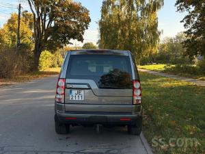 Grey Land Rover Discovery 2009 in Riga, with an engine capacity of 3.00 L and mileage of 284 thousand km for 7200 €, photo 8 on AUTOMOTO.COM.LV