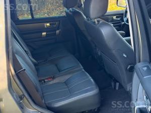 Grey Land Rover Discovery 2009 in Riga, with an engine capacity of 3.00 L and mileage of 284 thousand km for 7200 €, photo 16 on AUTOMOTO.COM.LV