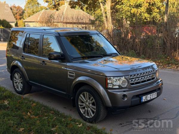 Land Rover Discovery 2009 in Riga on AUTOMOTO.COM.LV Grey Land Rover Discovery 2009 in Riga, with an engine capacity of 3.00 L and mileage of 284 thousand km for 7200 €, photo 1 on AUTOMOTO.COM.LV