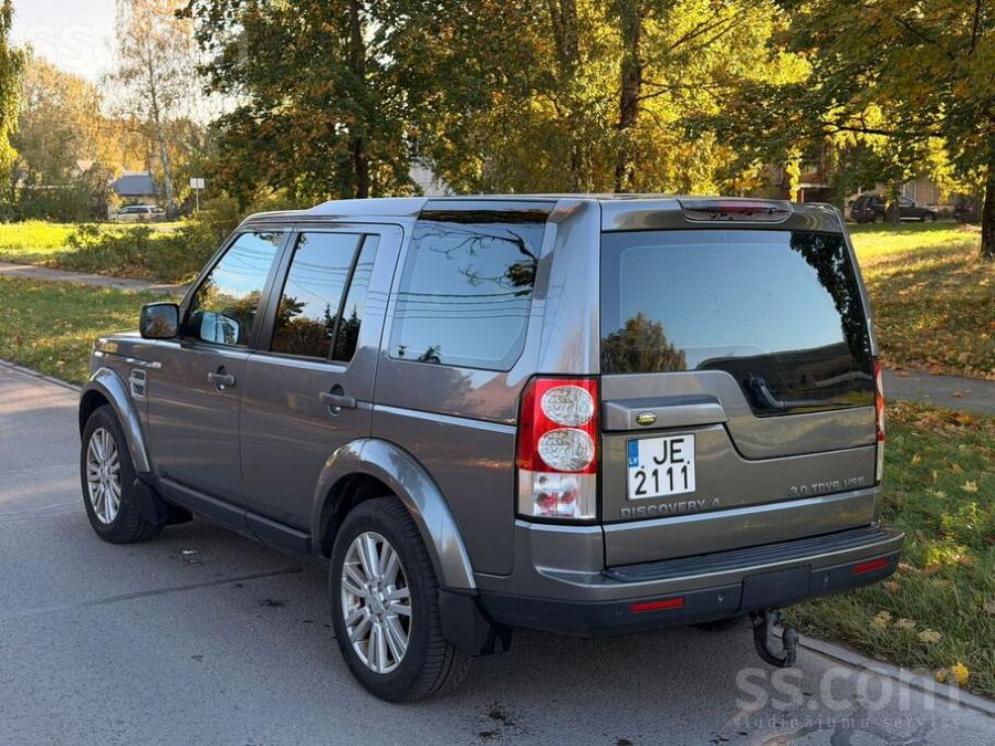 Pelēks Land Rover Discovery 2009 Rīga, ar dzinēja tilpumu 3.00 L un nobraukumu 284 tūkst. km par 7200 €, foto 7 vietnē AUTOMOTO.COM.LV