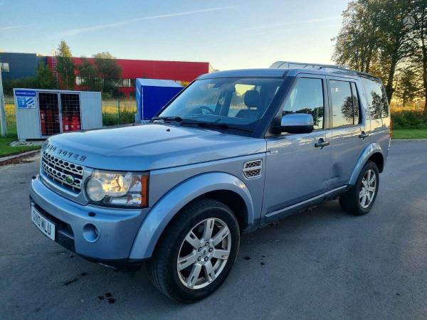 Pelēks Land Rover Discovery 2010 Tauragė, ar dzinēja tilpumu 2.99 L un nobraukumu 170 tūkst. km par 3950 €, foto 2 vietnē AUTOMOTO.COM.LV