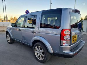 Pelēks Land Rover Discovery 2010 Tauragė, ar dzinēja tilpumu 2.99 L un nobraukumu 170 tūkst. km par 3950 €, foto 3 vietnē AUTOMOTO.COM.LV