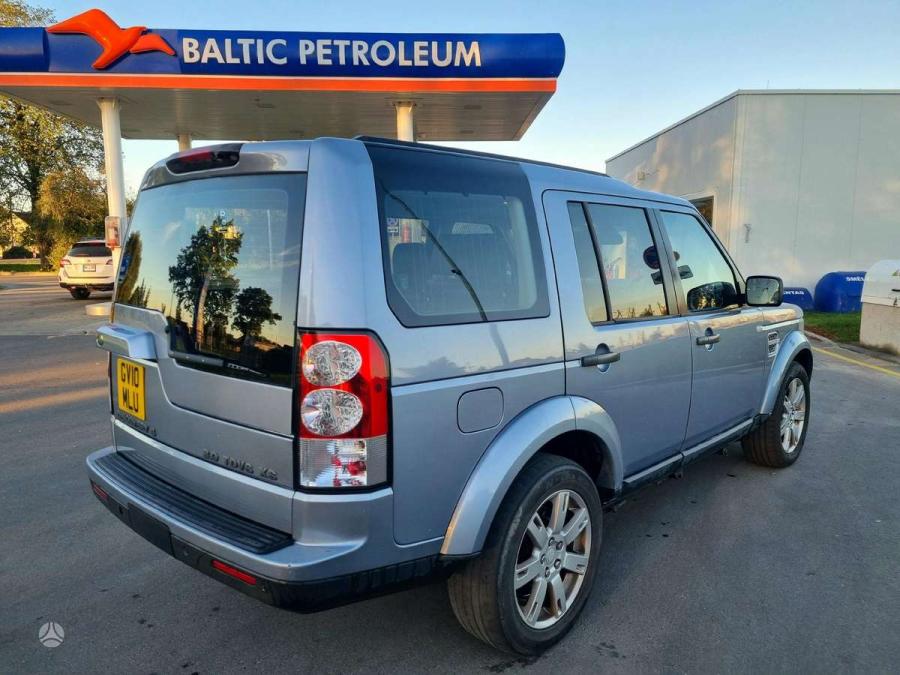 Pelēks Land Rover Discovery 2010 Tauragė, ar dzinēja tilpumu 2.99 L un nobraukumu 170 tūkst. km par 3950 €, foto 4 vietnē AUTOMOTO.COM.LV