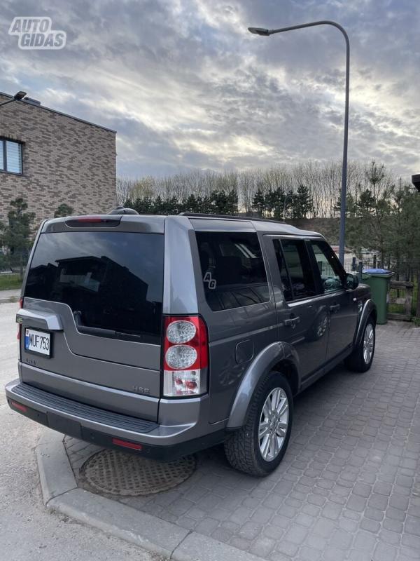 Pelēks Land Rover Discovery 2010 Kauņa, ar dzinēja tilpumu 5.00 L un nobraukumu 296 tūkst. km par 12500 €, foto 2 vietnē AUTOMOTO.COM.LV