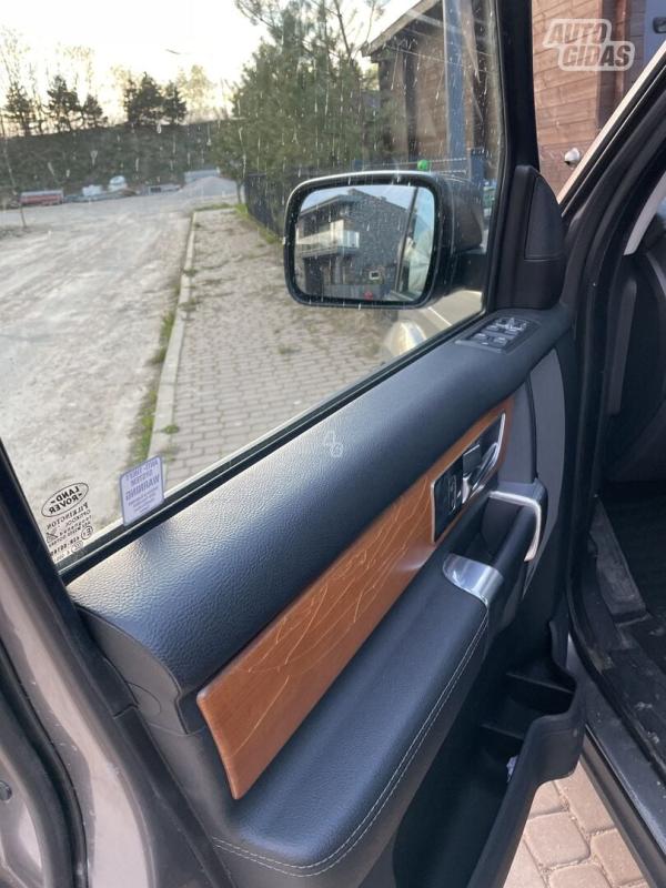 Pelēks Land Rover Discovery 2010 Kauņa, ar dzinēja tilpumu 5.00 L un nobraukumu 296 tūkst. km par 12500 €, foto 8 vietnē AUTOMOTO.COM.LV