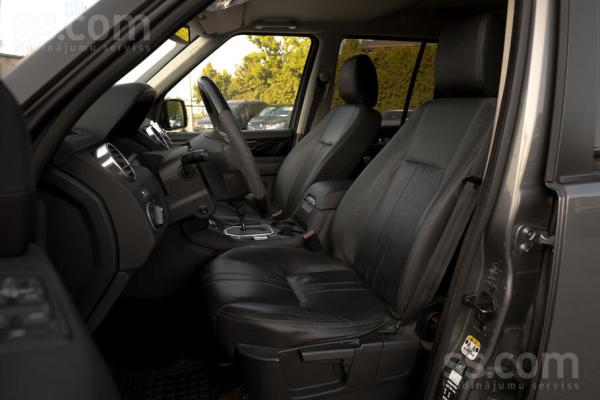 Grey Land Rover Discovery 2010 in Riga, with an engine capacity of 3.00 L and mileage of 360 thousand km for 7500 €, photo 7 on AUTOMOTO.COM.LV