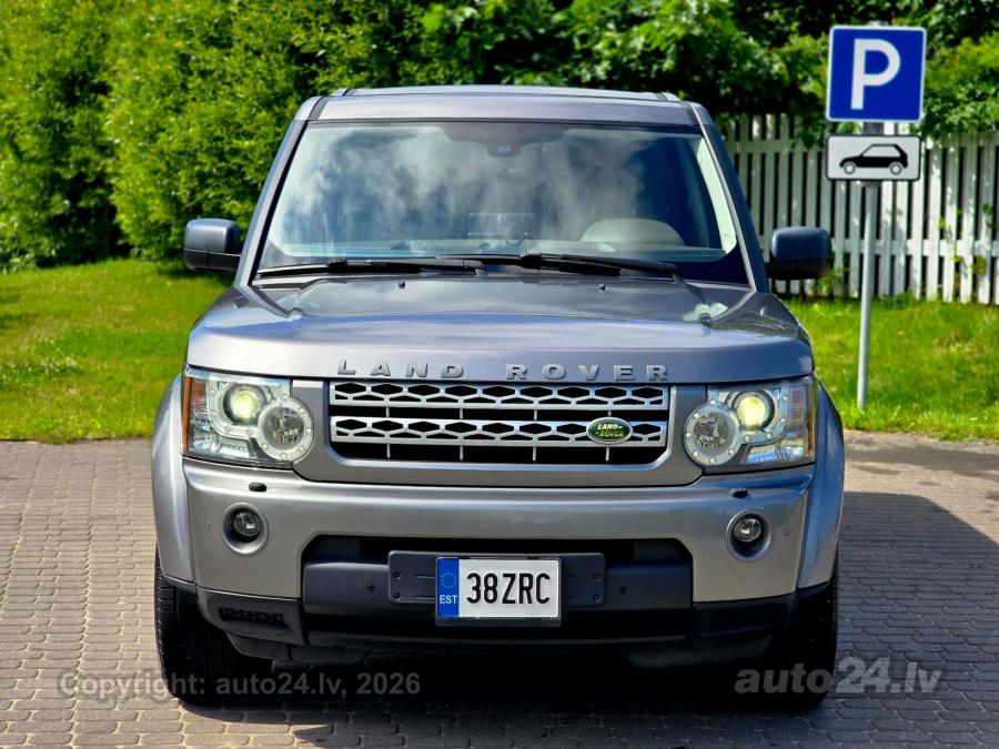 Pelēks Land Rover Discovery 2010 Tallina, ar dzinēja tilpumu 3.00 L un nobraukumu 275 tūkst. km par 5990 €, foto 3 vietnē AUTOMOTO.COM.LV