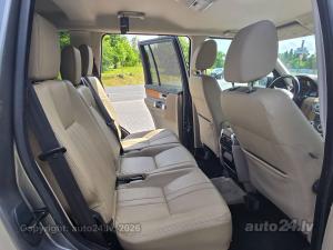 Pelēks Land Rover Discovery 2010 Tallina, ar dzinēja tilpumu 3.00 L un nobraukumu 275 tūkst. km par 5990 €, foto 14 vietnē AUTOMOTO.COM.LV