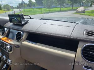 Pelēks Land Rover Discovery 2010 Tallina, ar dzinēja tilpumu 3.00 L un nobraukumu 275 tūkst. km par 5990 €, foto 18 vietnē AUTOMOTO.COM.LV