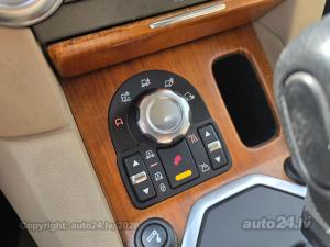 Pelēks Land Rover Discovery 2010 Tallina, ar dzinēja tilpumu 3.00 L un nobraukumu 275 tūkst. km par 5990 €, foto 22 vietnē AUTOMOTO.COM.LV