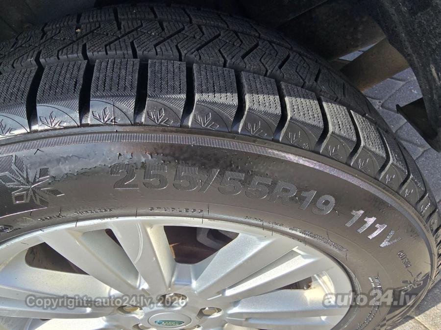 Pelēks Land Rover Discovery 2010 Tallina, ar dzinēja tilpumu 3.00 L un nobraukumu 275 tūkst. km par 5990 €, foto 29 vietnē AUTOMOTO.COM.LV
