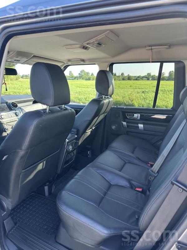 Land Rover Discovery 2010 Rīga vietnē Pelēks Land Rover Discovery 2010 Rīga, ar dzinēja tilpumu 3.00 L un nobraukumu 207 tūkst. km par 12800 €, foto 7 vietnē AUTOMOTO.COM.LV