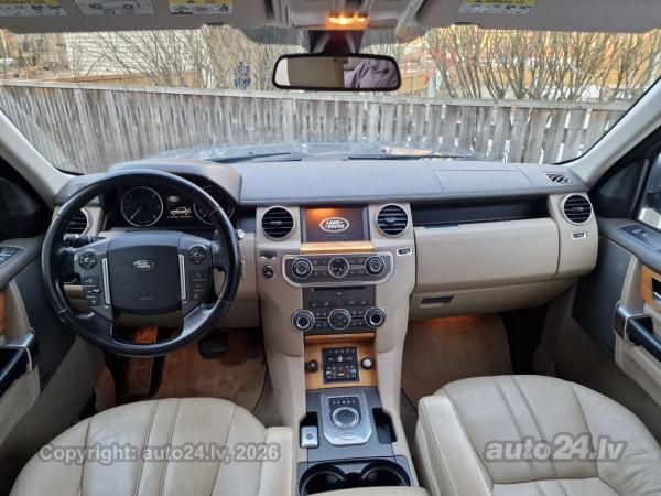 Grey Land Rover Discovery 2011 in Tallinn, with an engine capacity of 3.00 L and mileage of 242 thousand km for 9900 €, photo 3 on AUTOMOTO.COM.LV