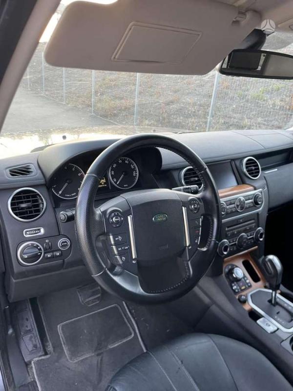 Pelēks Land Rover Discovery 2011 Kauņa, ar dzinēja tilpumu 5.00 L un nobraukumu 299 tūkst. km par 11500 €, foto 9 vietnē AUTOMOTO.COM.LV