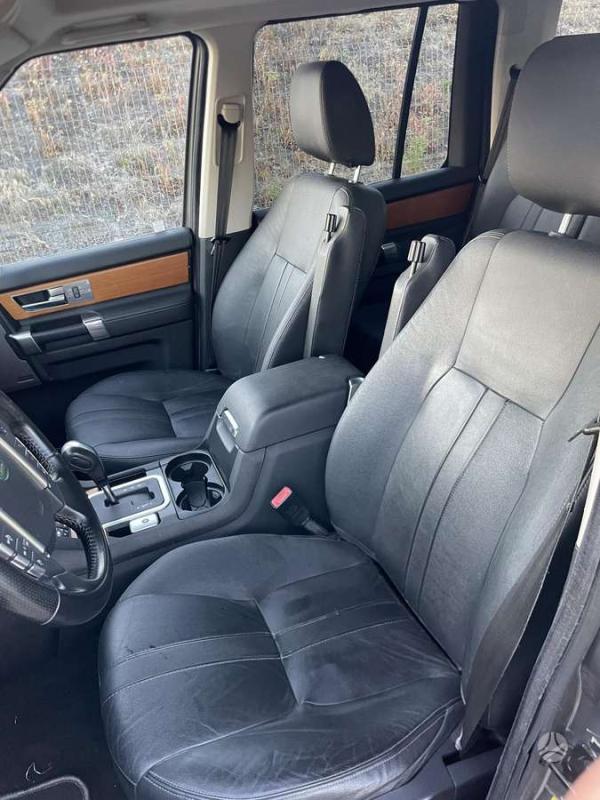 Pelēks Land Rover Discovery 2011 Kauņa, ar dzinēja tilpumu 5.00 L un nobraukumu 299 tūkst. km par 11500 €, foto 10 vietnē AUTOMOTO.COM.LV