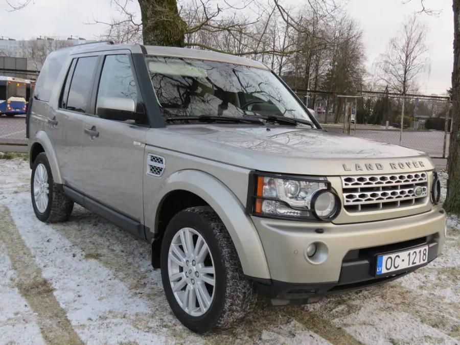 Серый Ленд Ровер Дискавери 2011 в Рига, объемом двигателя 3.00 л и пробегом 190 тыс. км за 8990 €, фото 1 на AUTOMOTO.COM.LV