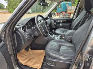 Pelēks Land Rover Discovery 2011 Utena, ar dzinēja tilpumu 2.99 L un nobraukumu 336 tūkst. km par 6990 €, foto 12 vietnē AUTOMOTO.COM.LV