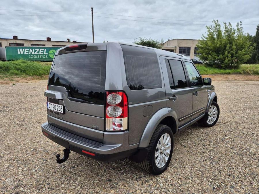 Pelēks Land Rover Discovery 2011 Utena, ar dzinēja tilpumu 2.99 L un nobraukumu 336 tūkst. km par 6990 €, foto 4 vietnē AUTOMOTO.COM.LV