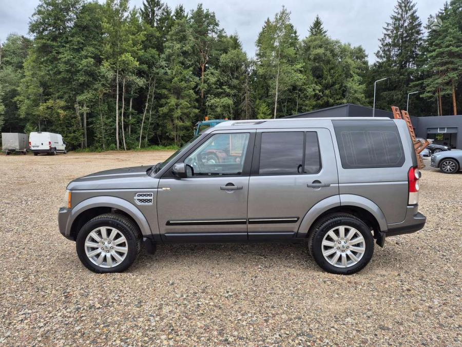 Pelēks Land Rover Discovery 2011 Utena, ar dzinēja tilpumu 2.99 L un nobraukumu 336 tūkst. km par 6990 €, foto 6 vietnē AUTOMOTO.COM.LV